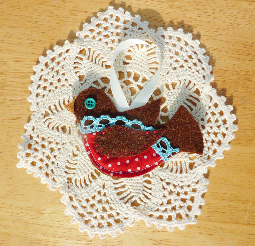 Hanging Christmas Robin Tree Decoration. on Luulla